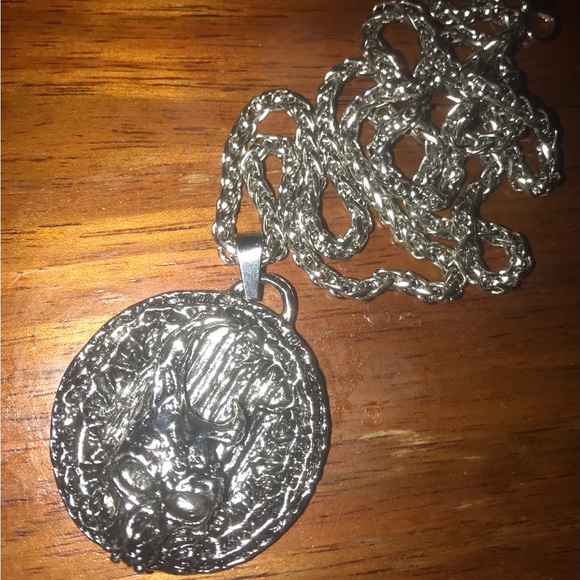 Accessories | Decomposition Desiccate Decay Rot Necrotize Skull Buried ...